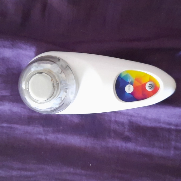 Skininc | Skincare | Skin Inc Trilight Led Skin Therapy | Poshmark